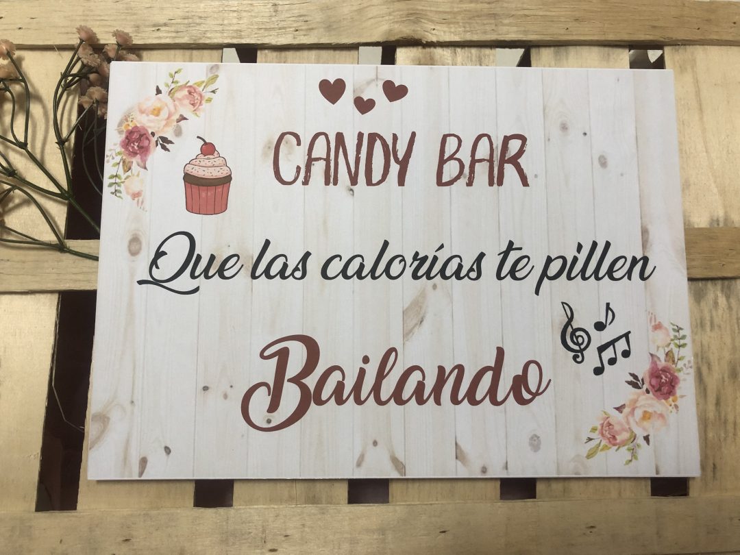 Cartel «Candy Bar» fondo madera con flores – Las Cosas de Nane